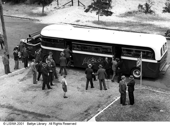 Semi-trailer bus - Forum - Historic Commercial Vehicle Club of Australia